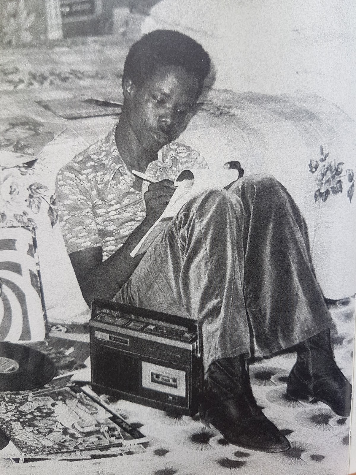 O N I G E G E W U R A: The Magnate versus The Musician - The Story of ...