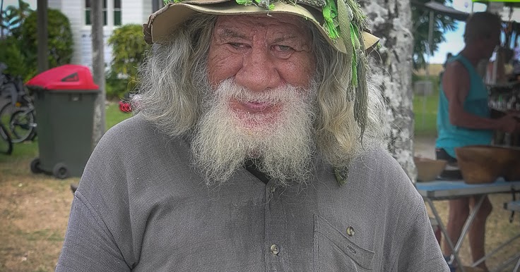 The Rolling Road : The last swagman?