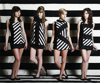 Two Bee: [Para ouvir] The Like