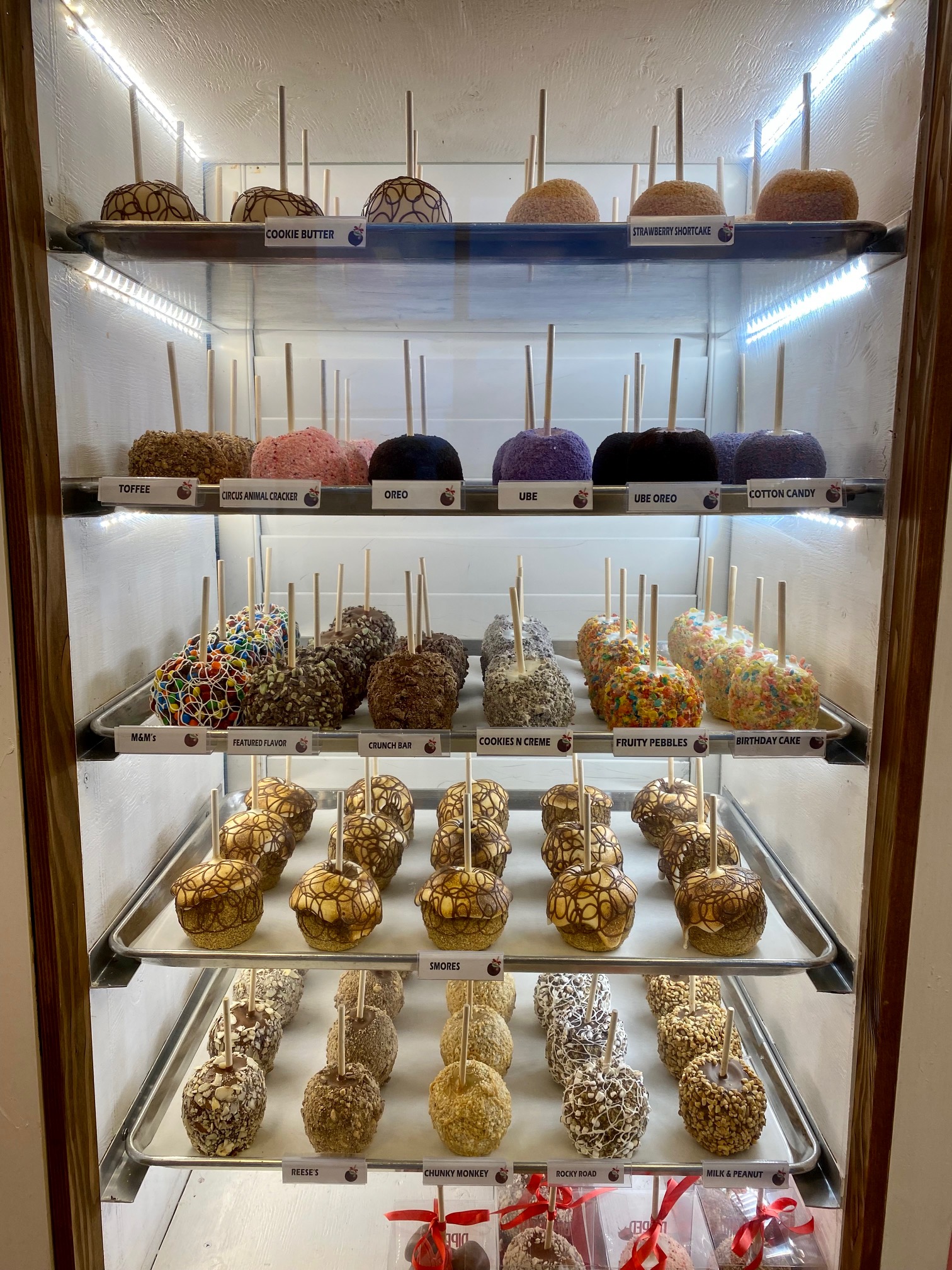 Hawaii Mom Blog: Dipped by Dee