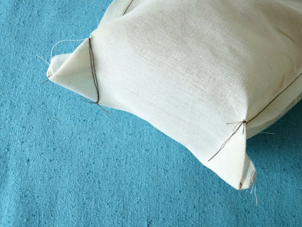 DIY Boot Stuffers with Dried Lavender | Dans le Lakehouse