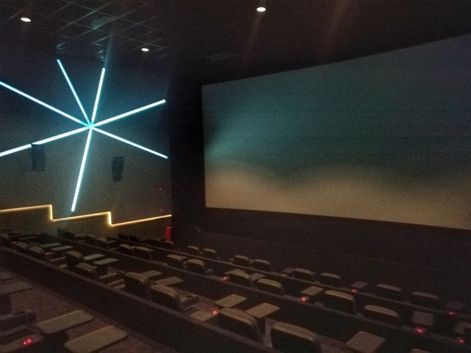 Seat 10 Jenis Dewan Panggung Wayang Dengan Sensasi Berbeza Boleh Cuba