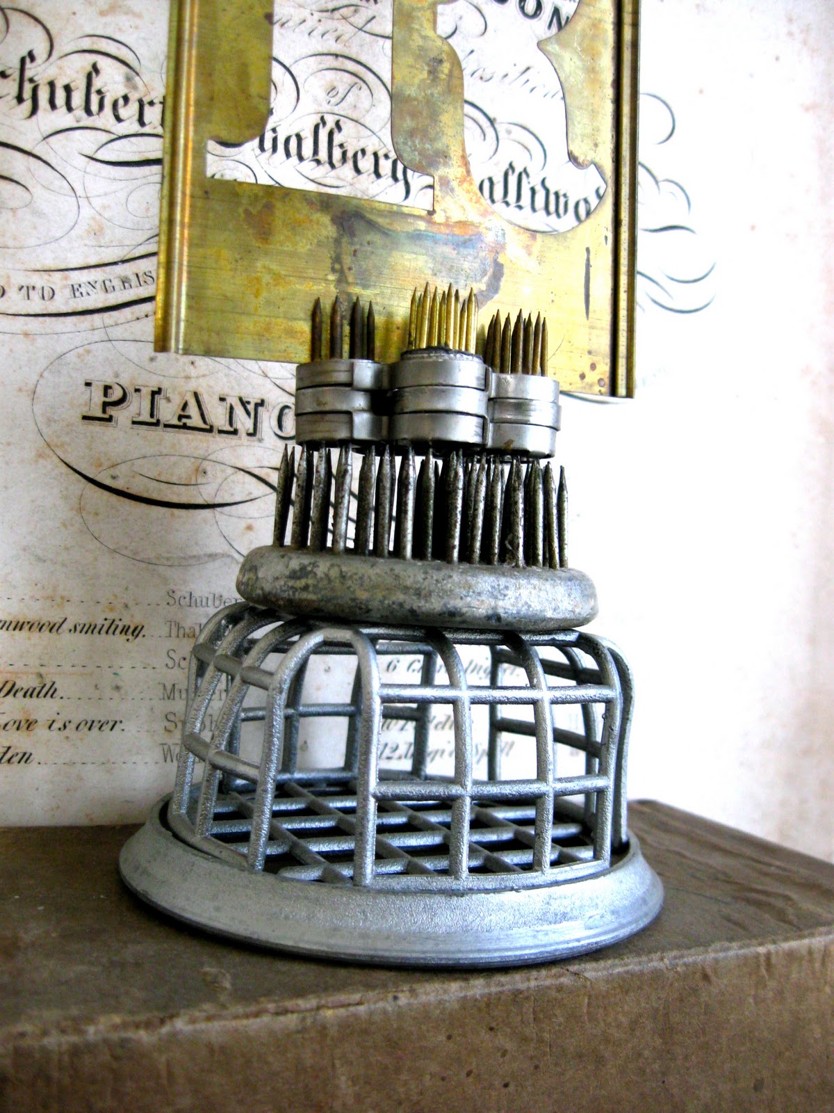 anything goes here: A Instant Collection of Flower Frogs