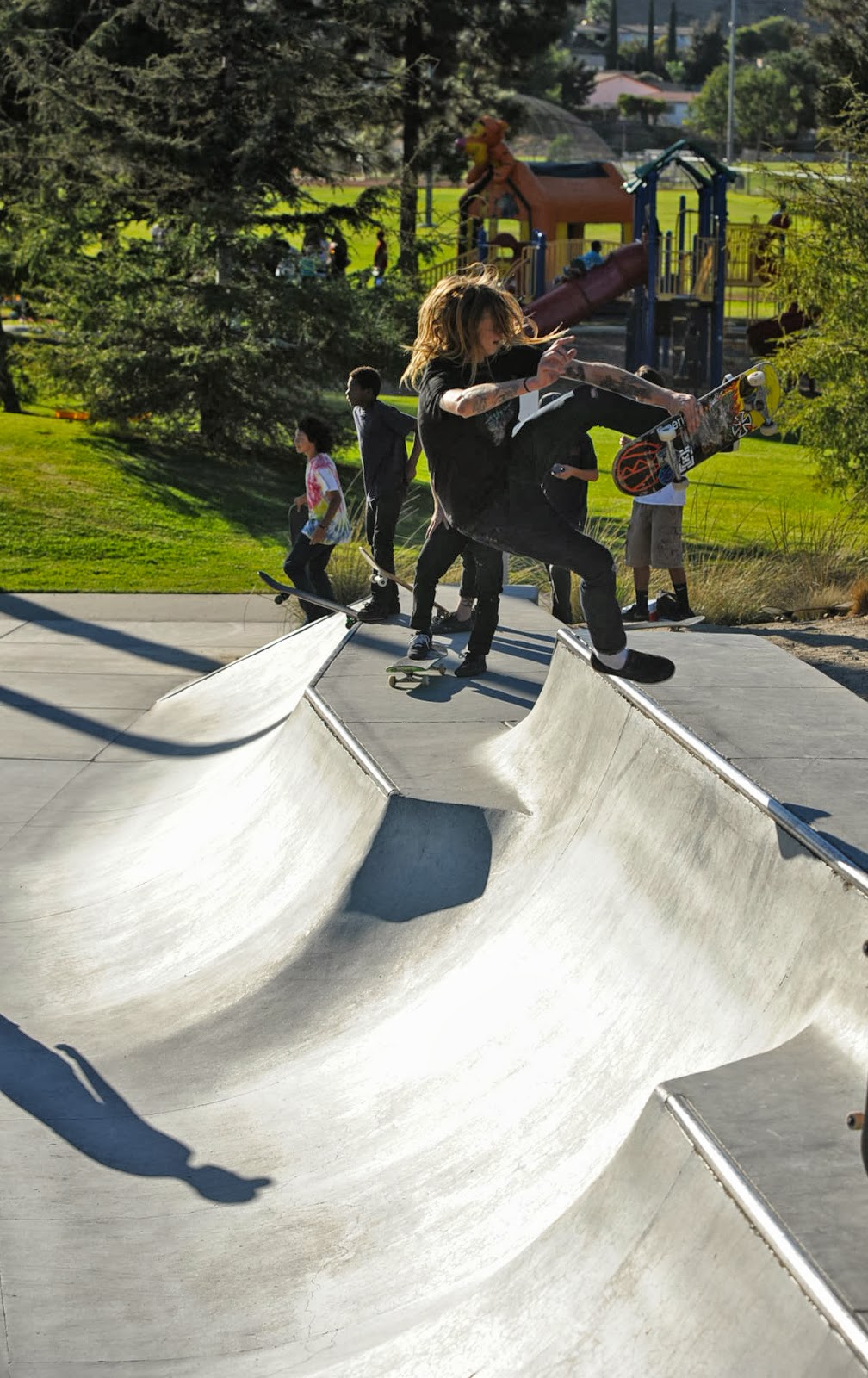 ericguizzetti: Dekline & Friends in Oceanside, Hosted by Grandeur skateshop