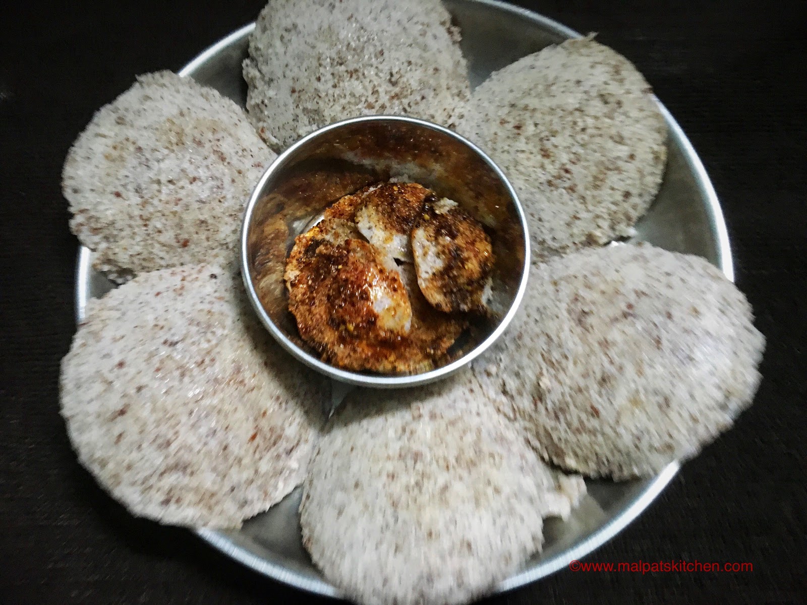 RAGI-RED RICE DOSAS, IDLIS How to make dosas and idlis out of Finger ...