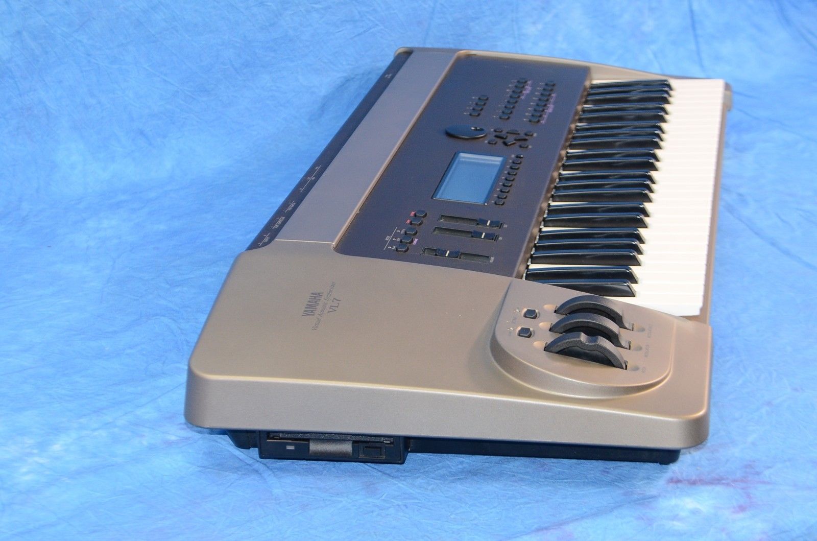 MATRIXSYNTH: YAMAHA VL7 VIRTUAL ACOUSTIC SYNTHESIZER SN KP01657