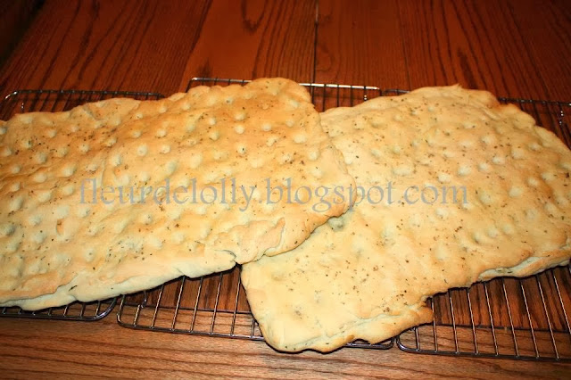 Fleur de Lolly: Rustic Rosemary Focaccia Bread
