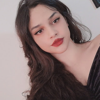 Música en todo su esplendor: "Strange", el nuevo libro de Alex Mírez