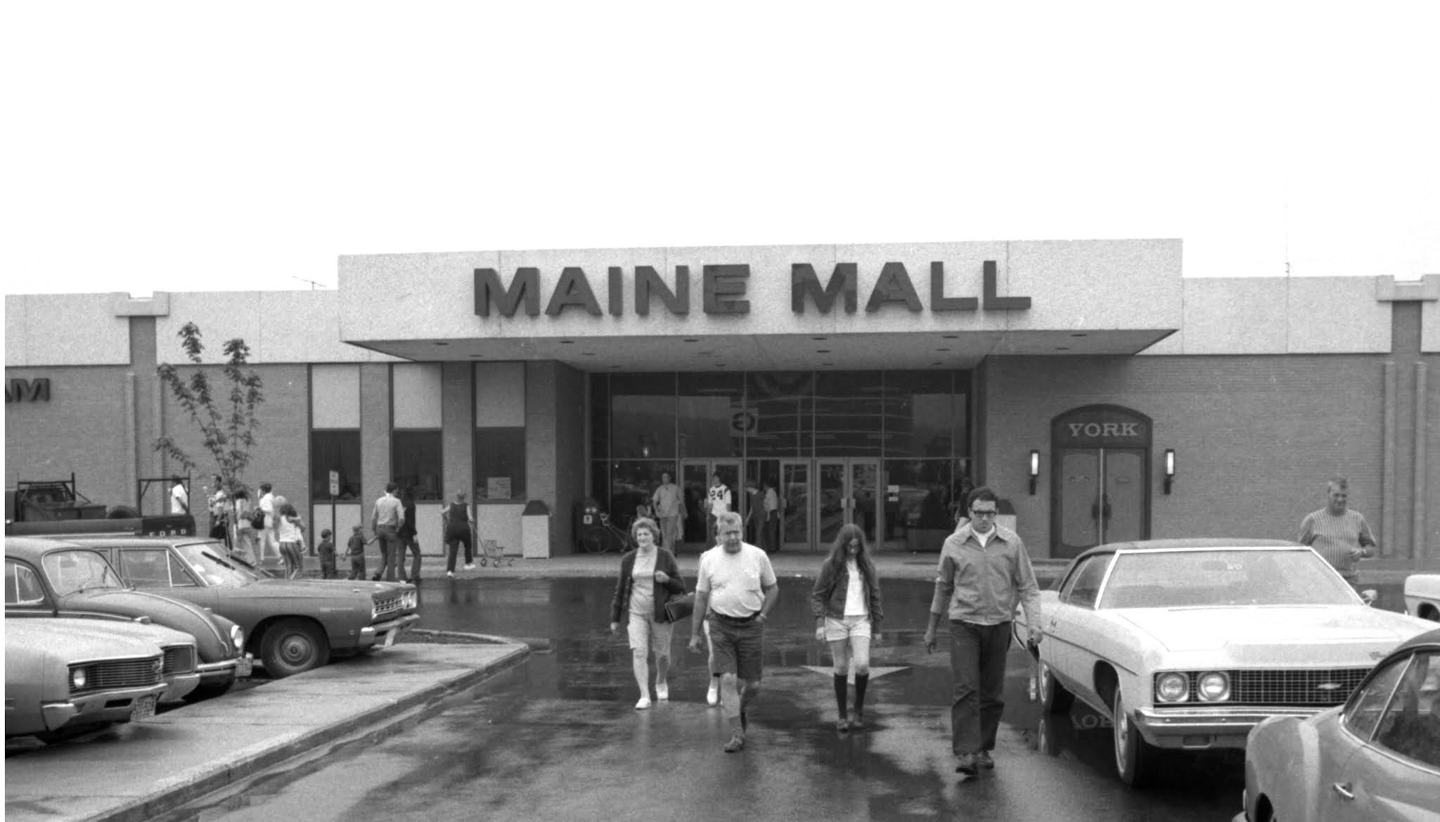 MALL HALL OF FAME: March 2007