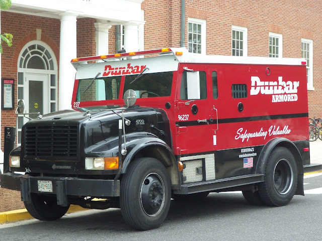 Gsg9 1/87 Unité spéciale: DUNBAR Armored Cash Transports - English Version