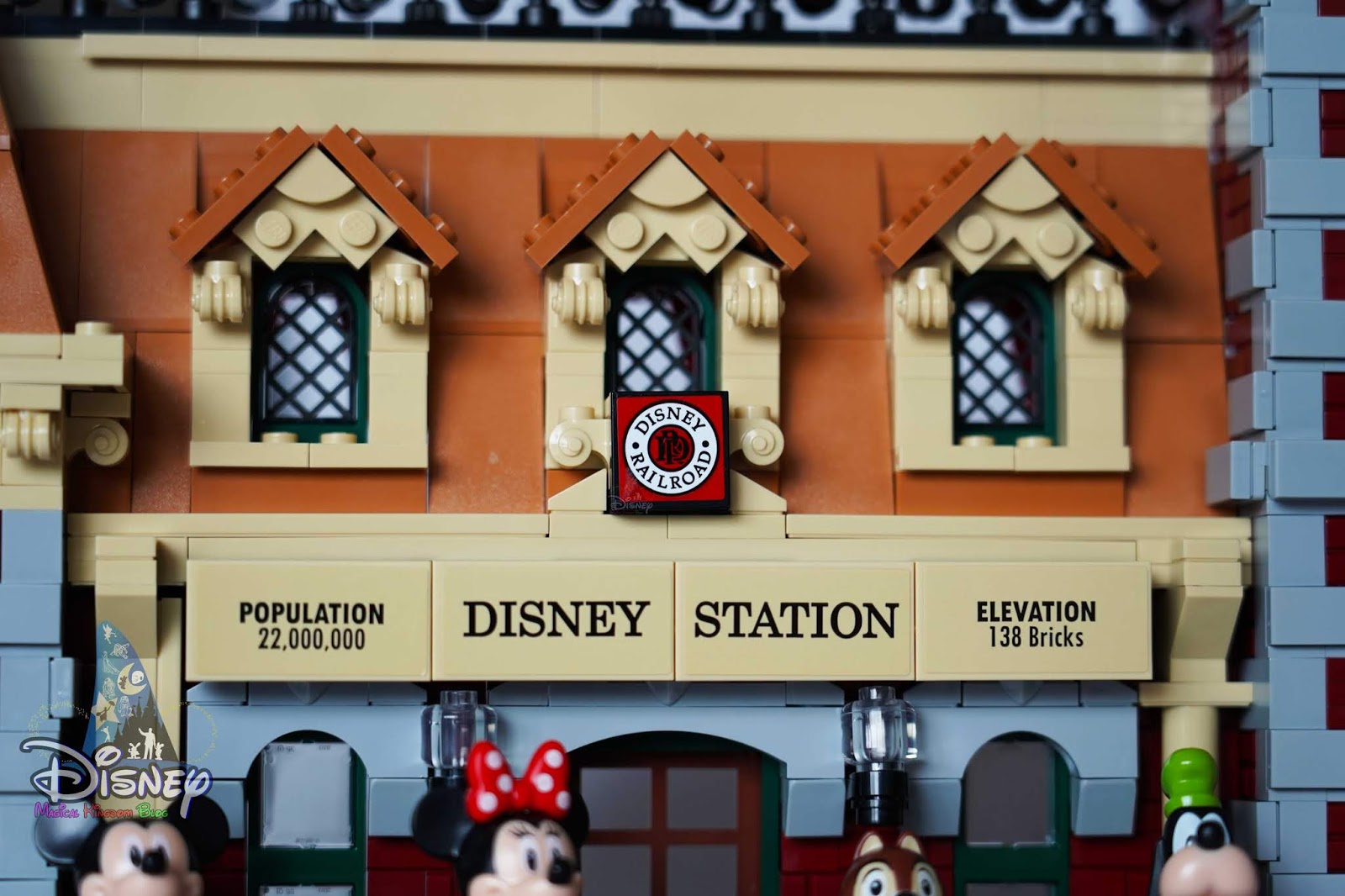 First Look 】LEGO 71044 Disney Train and Station 迪士尼火車與車站 - Disney ...
