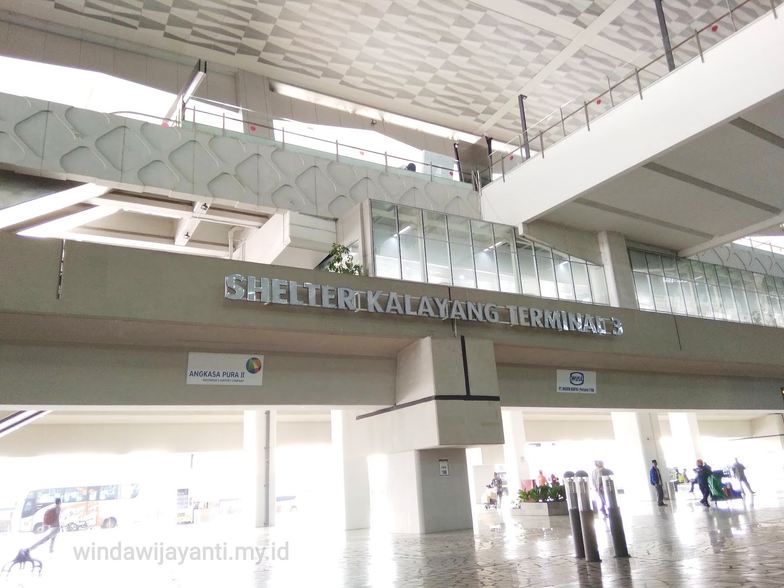 Pengalaman Pertama Naik Kalayang Bandara Soekarno - Hatta - Winda Wijayanti