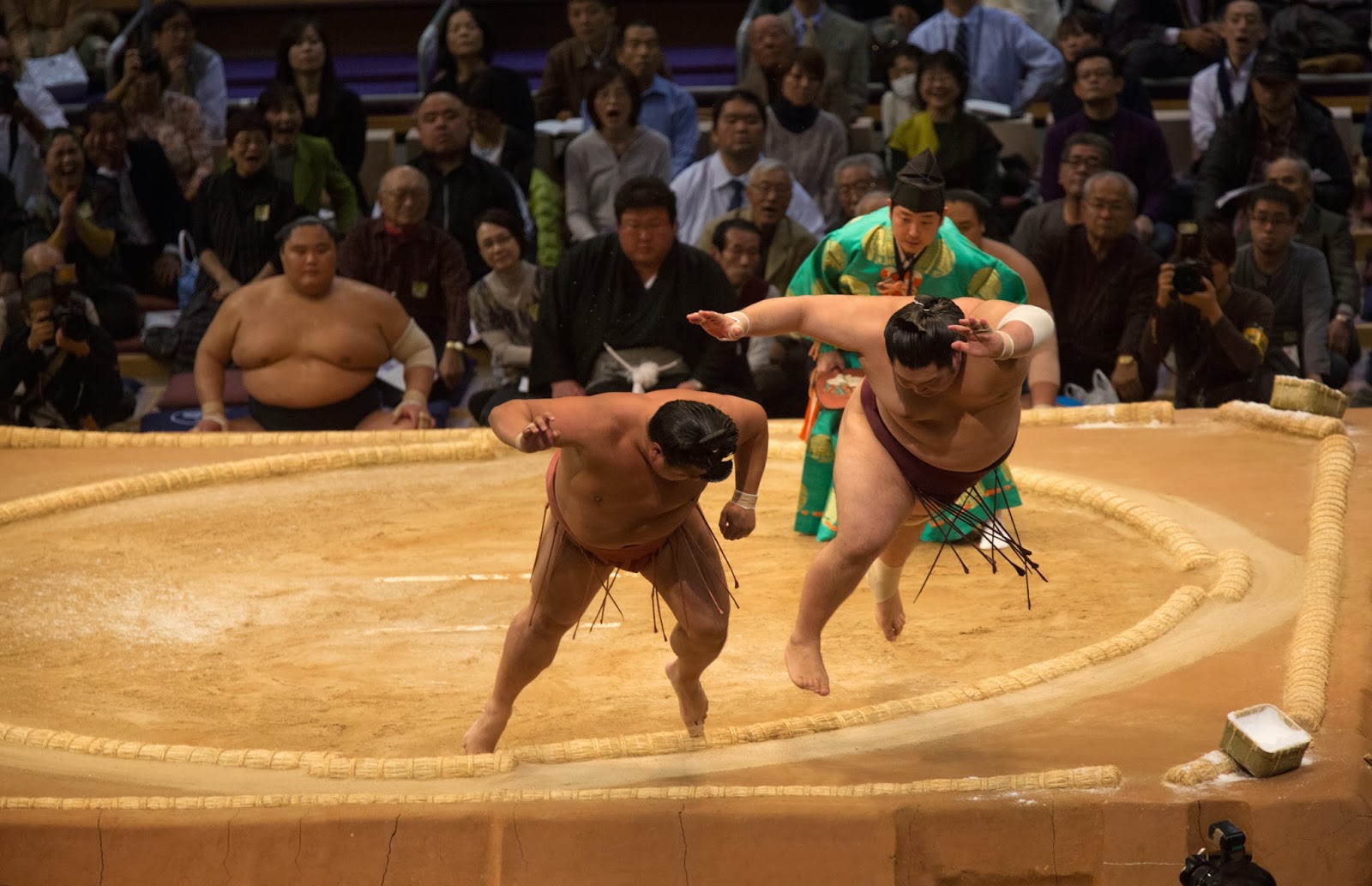 The f8 Group: Photography and Occasional Commentary: Shooting the Sumo ...