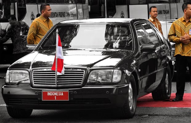 Harga: Standar Keamanan Mobil Presiden Republik Indonesia