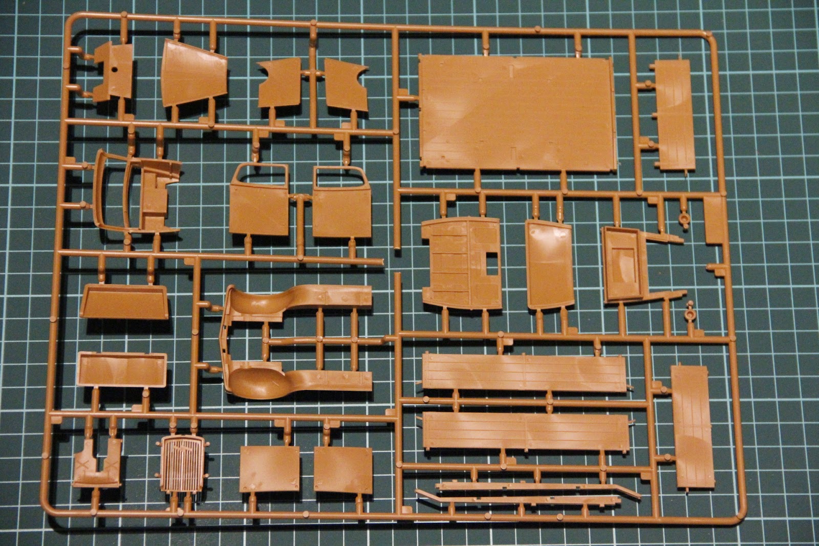 ICM 1/35 Typ 2,5-32 (1,5to) (35401) - DetailScaleView