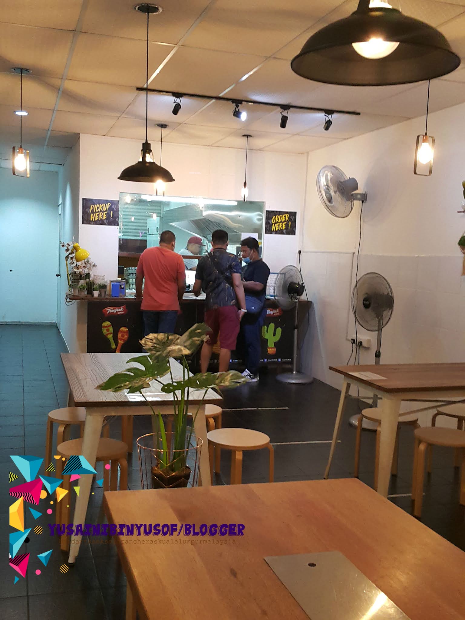 YUSAINIBINYUSOF: TANJAK CREW CAFE