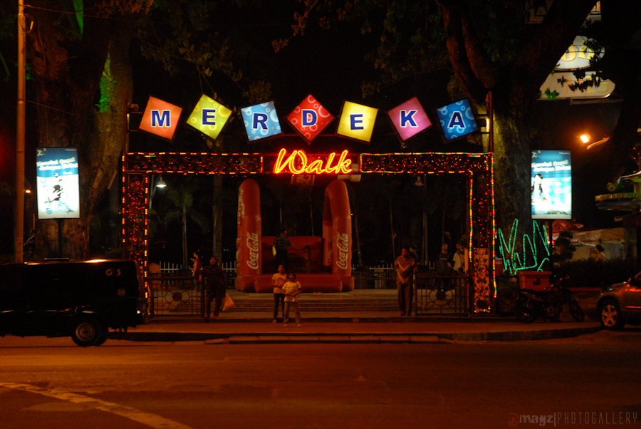 Dmagz Photogallery: Night View of Medan | Street Photography