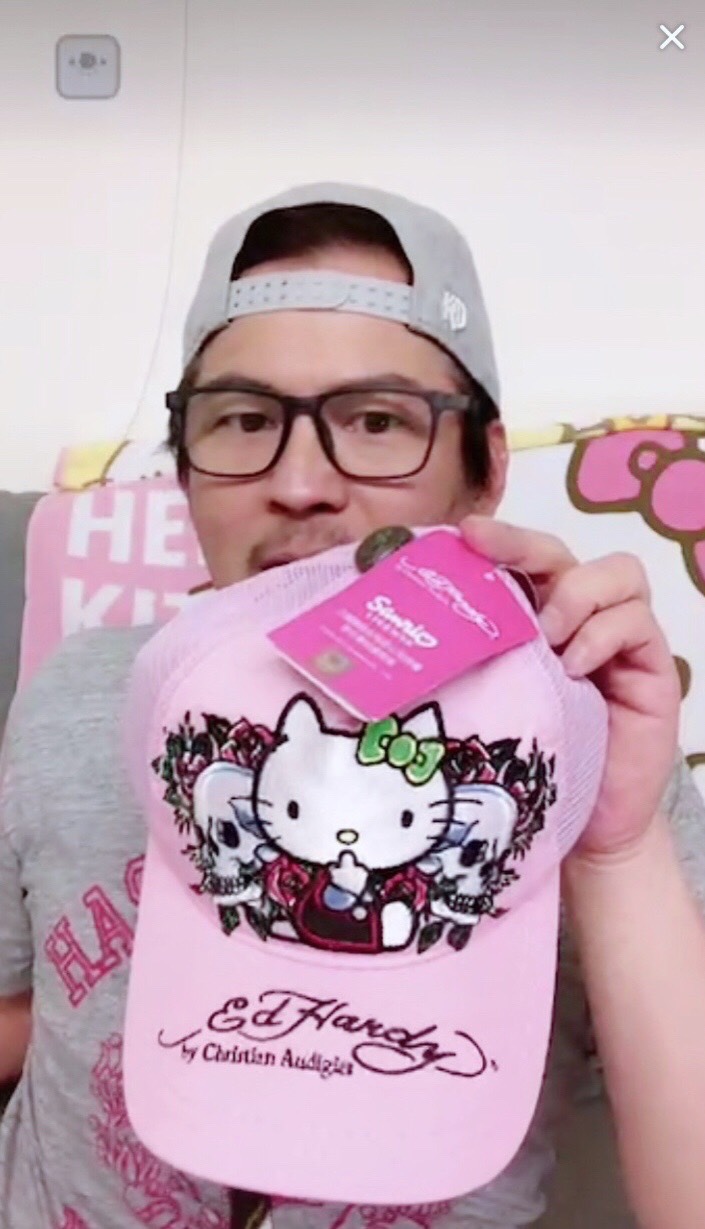 Hello Kitty直播秀藏品召集令！資深鐵粉馬國賢端傳家寶領跑 - WoWoNews