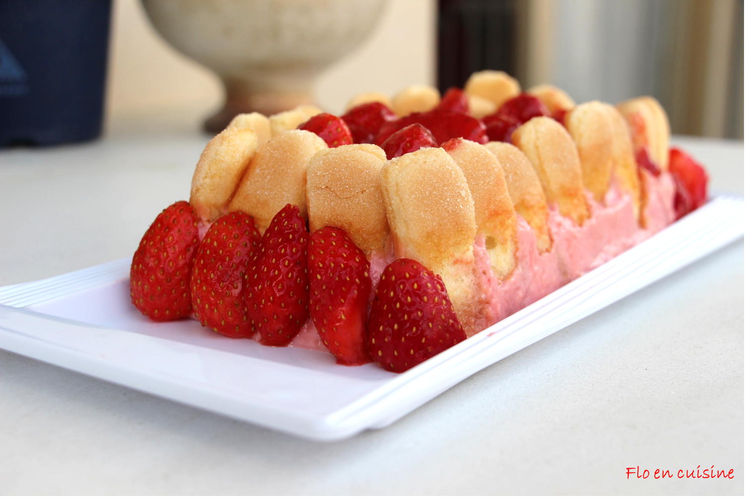 Flo en cuisine: Charlotte aux fraises {vite-faite}