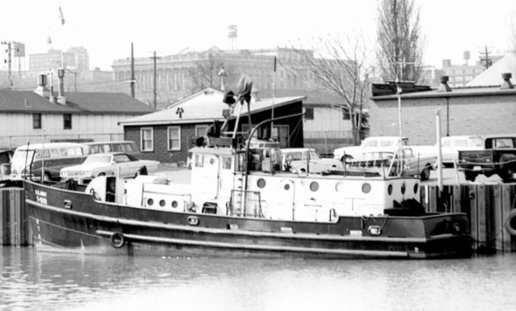 Carlz Boats: Former U.S. Army T-Boat PATHFINDER T-509