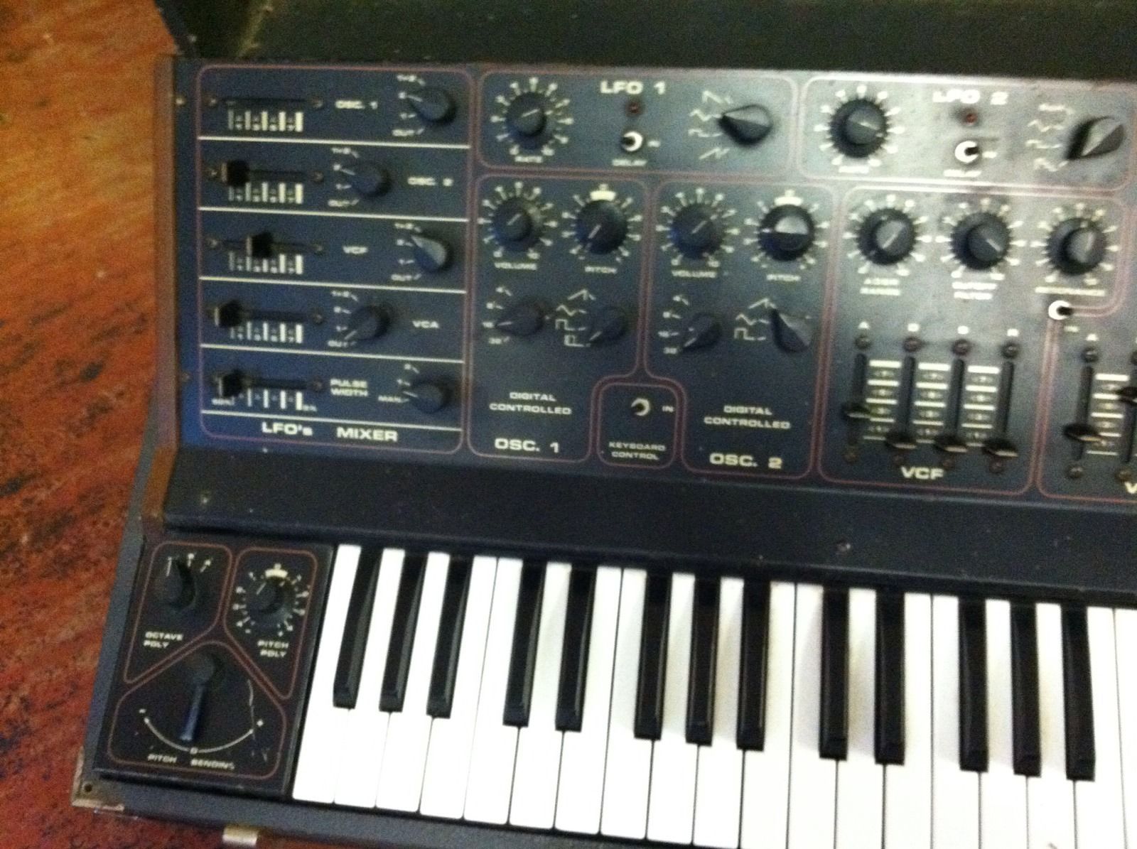 MATRIXSYNTH: Crumar DS-2