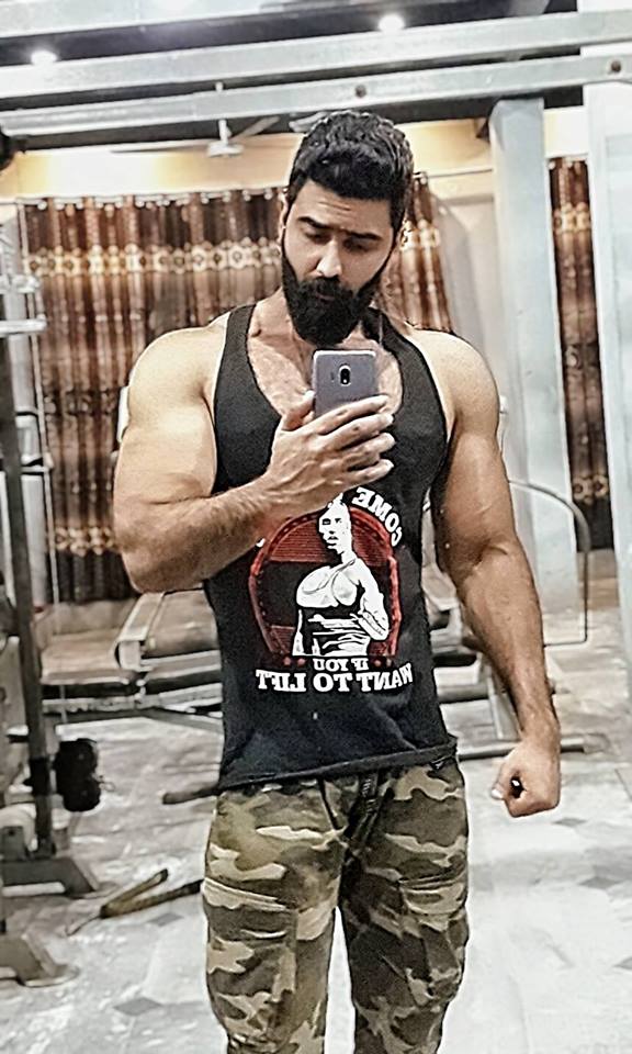 world bodybuilders pictures: multan bodybuilder musa raza