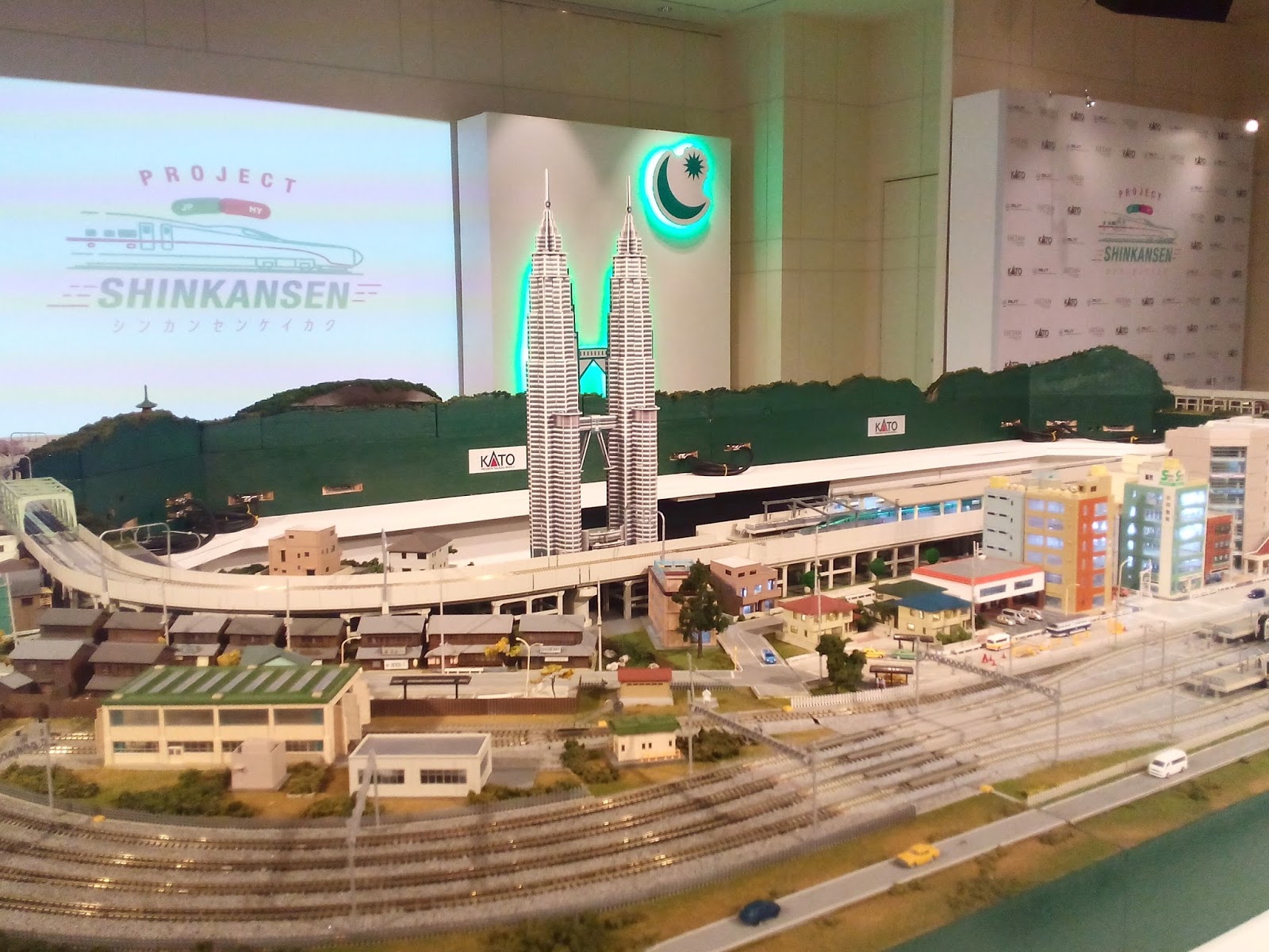 Japanese High Speed Rail Shinkansen Exibition ~ Qisstiera