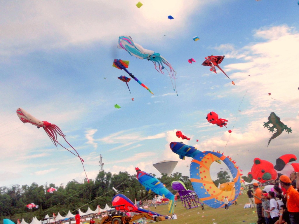 We at Pesta Layang-Layang 2011 | My Journey + My Diary + My Life