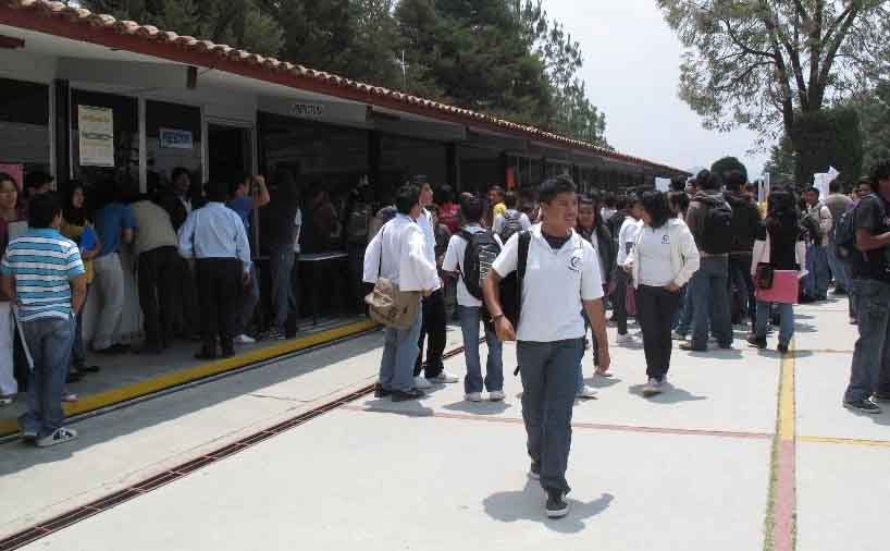 MERIDIANO90: Directora del CBTIS 92 se defiende