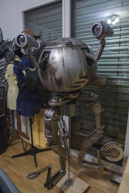 Propnomicon: Life Size Codsworth from "Fallout 4"