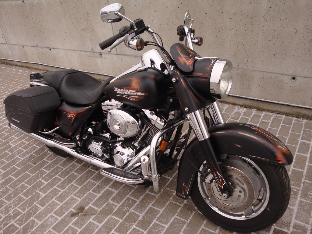 LOS TORPEDOS: Road King Custom ready to go