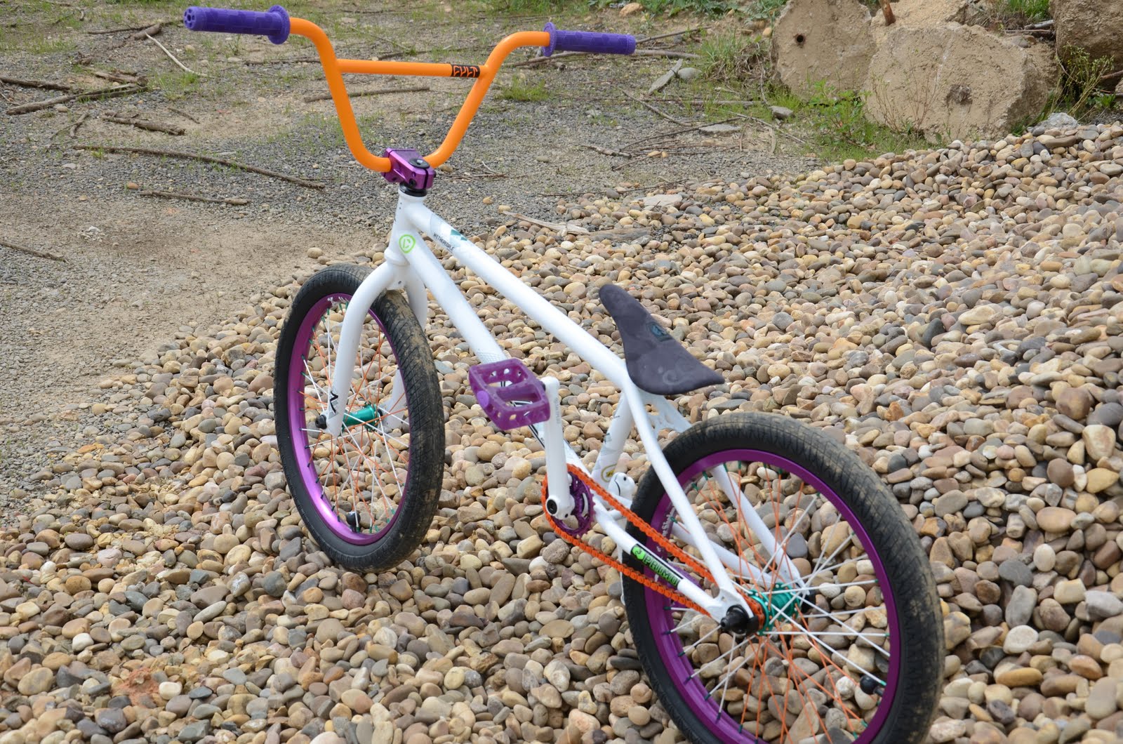 Bicicletas bmx coloridas - Imagui