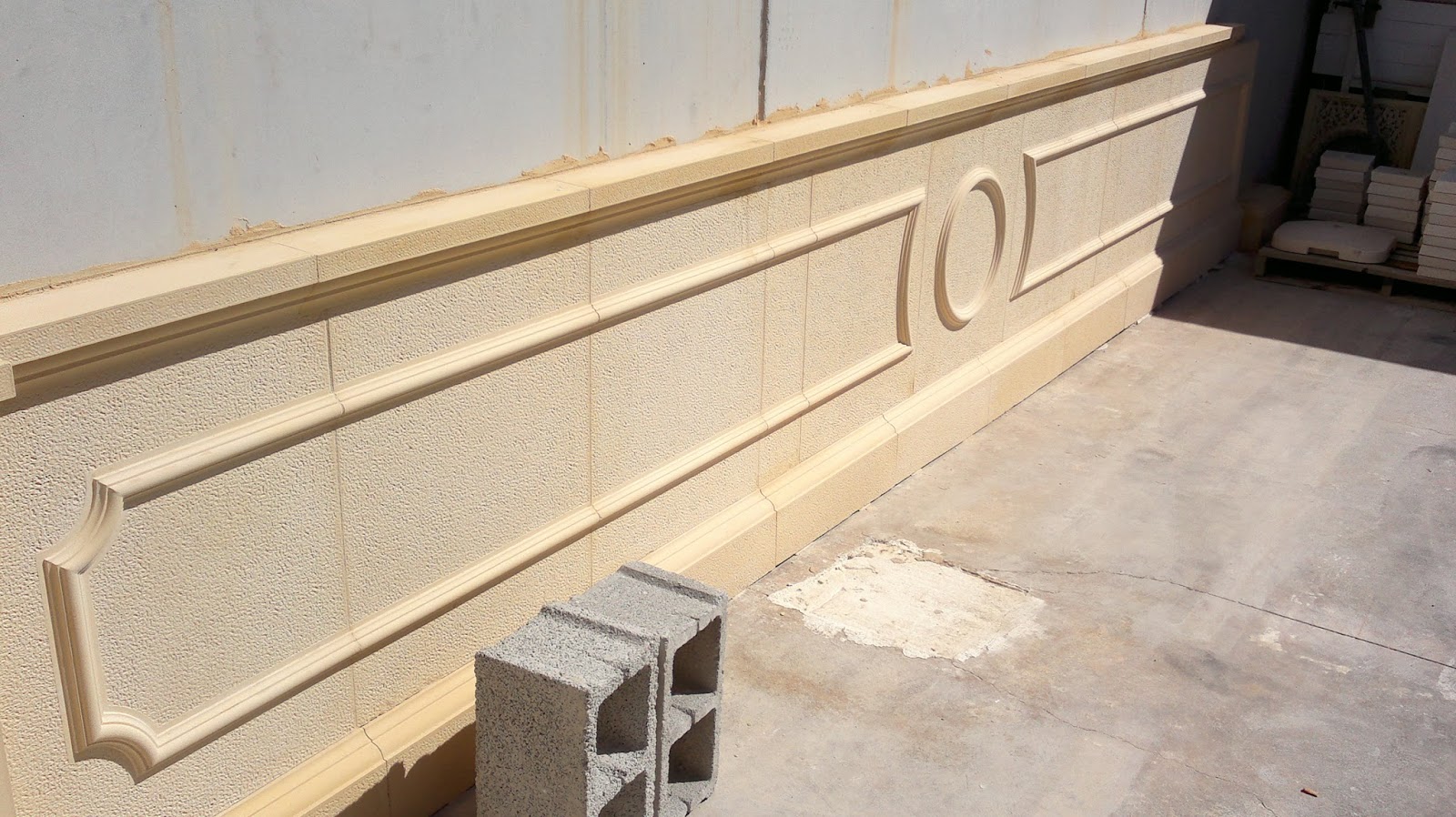 Zócalo prefabricado de estilo clásico. | INNOVAPIEDRA