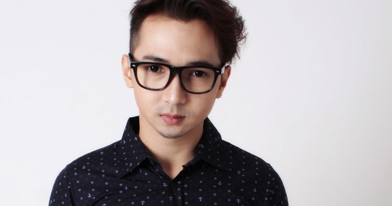 Biodata Edho Zell | DVe