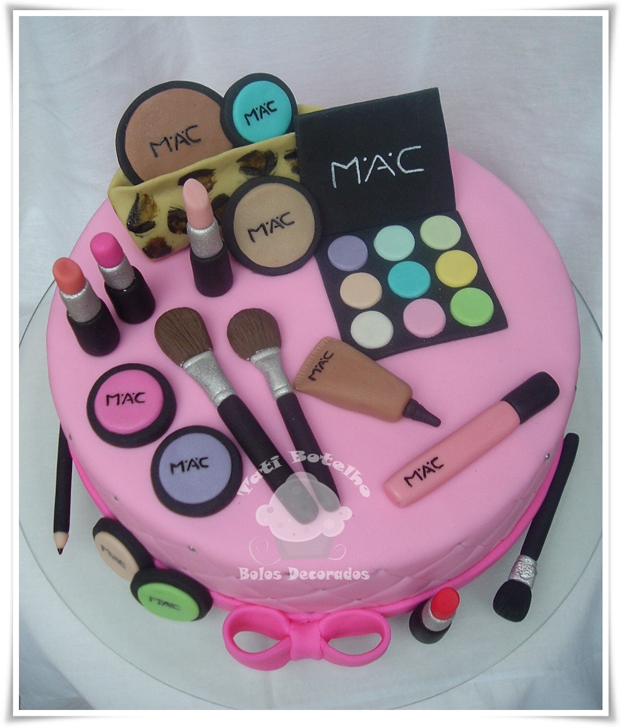 Tati Cold Cake - Bolos Decorados