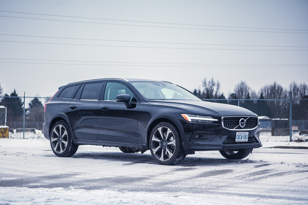 2020 Volvo V60 Cross Country Review
