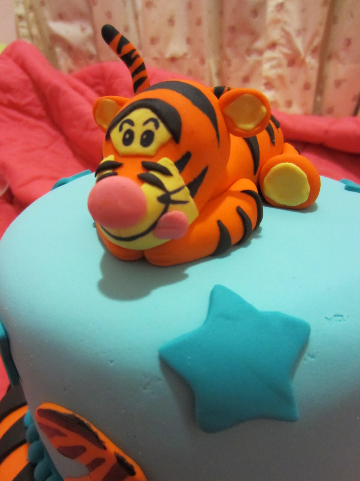 Home May'de Cakes: The Making: Tigger Birthday Cake