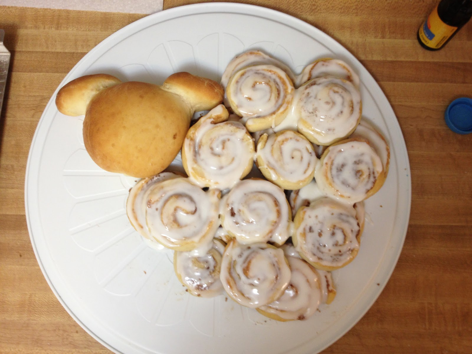 The Almost Perfectionist: Cinnamon Roll Sheep