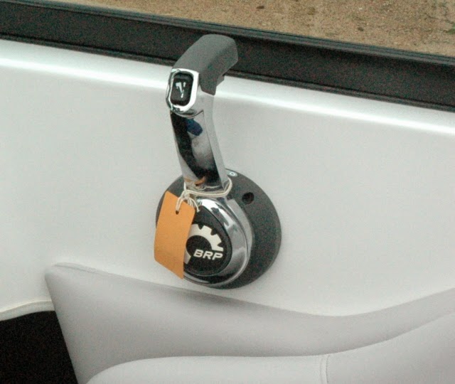 Dyna-Ski Boats: Digital Engine Control & Monitoring