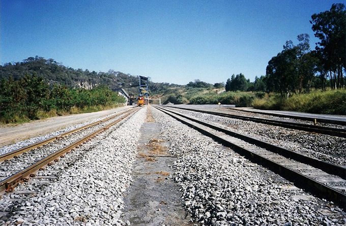 UMA VIAGEM PELOS TRILHOS DA CENTRO OESTE: Pátio da CSN em Arcos (MG) - s/d
