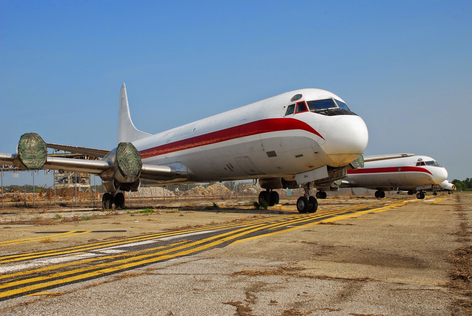 KGRR Airport Pictures: Zantop Lockheed Electra II
