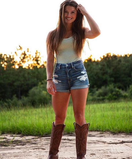 EBL: Hannah Barron: Catfish Noodling 🐟🎣🦀