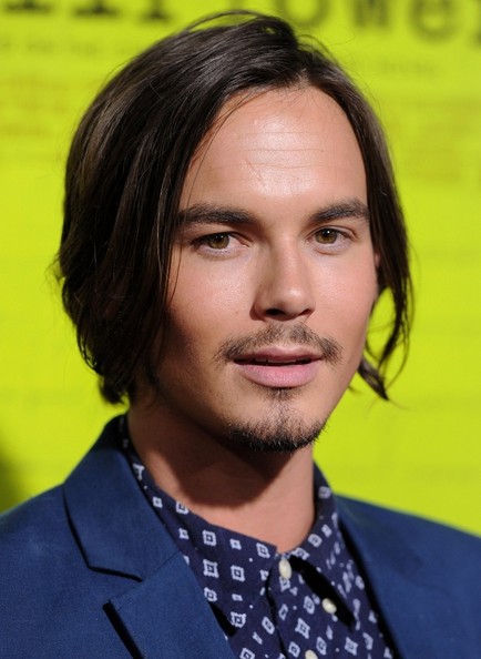 gossip-withouttheguild: Tyler Blackburn at the Premiere of "The Perks ...