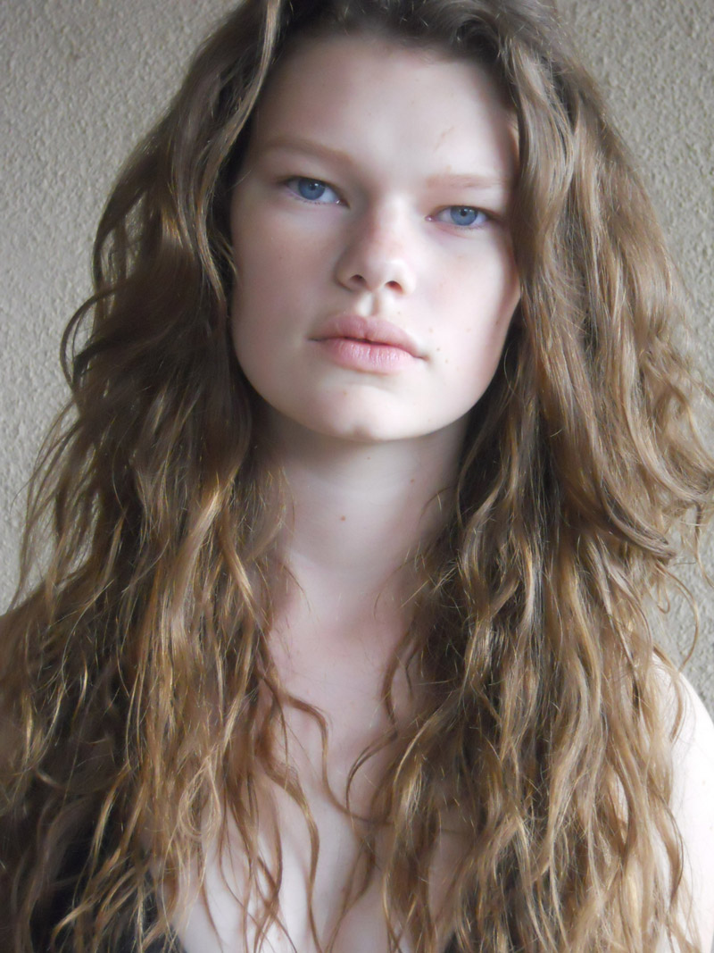 Kelly Kutie Model