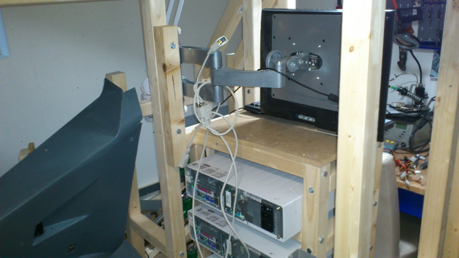 Boeing 737-800NG Fullsize Homecockpit: PC- Rack Finish and Run