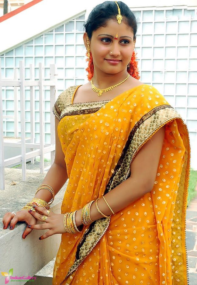 Amrutha Valli Hot Saree Stills From Flim Launch - Celebrity Gallery