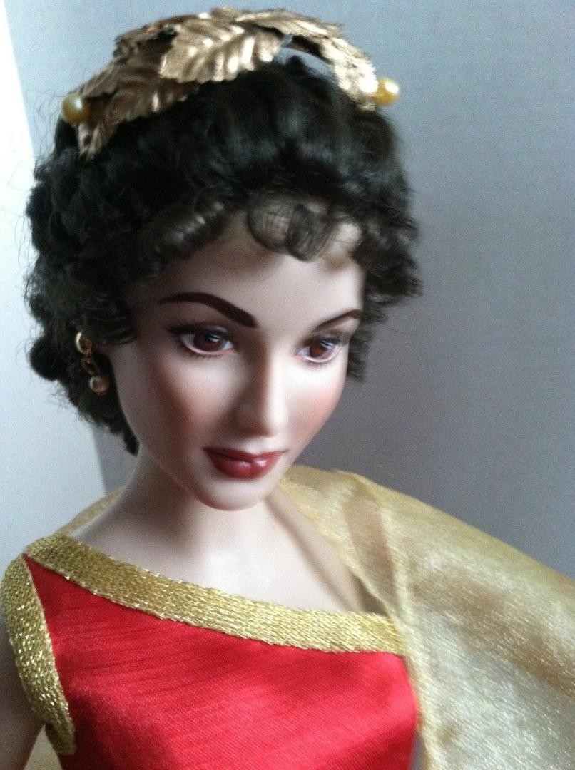 Franklin Dolls and Catalogues: The Roman Empress Vinyl 2003