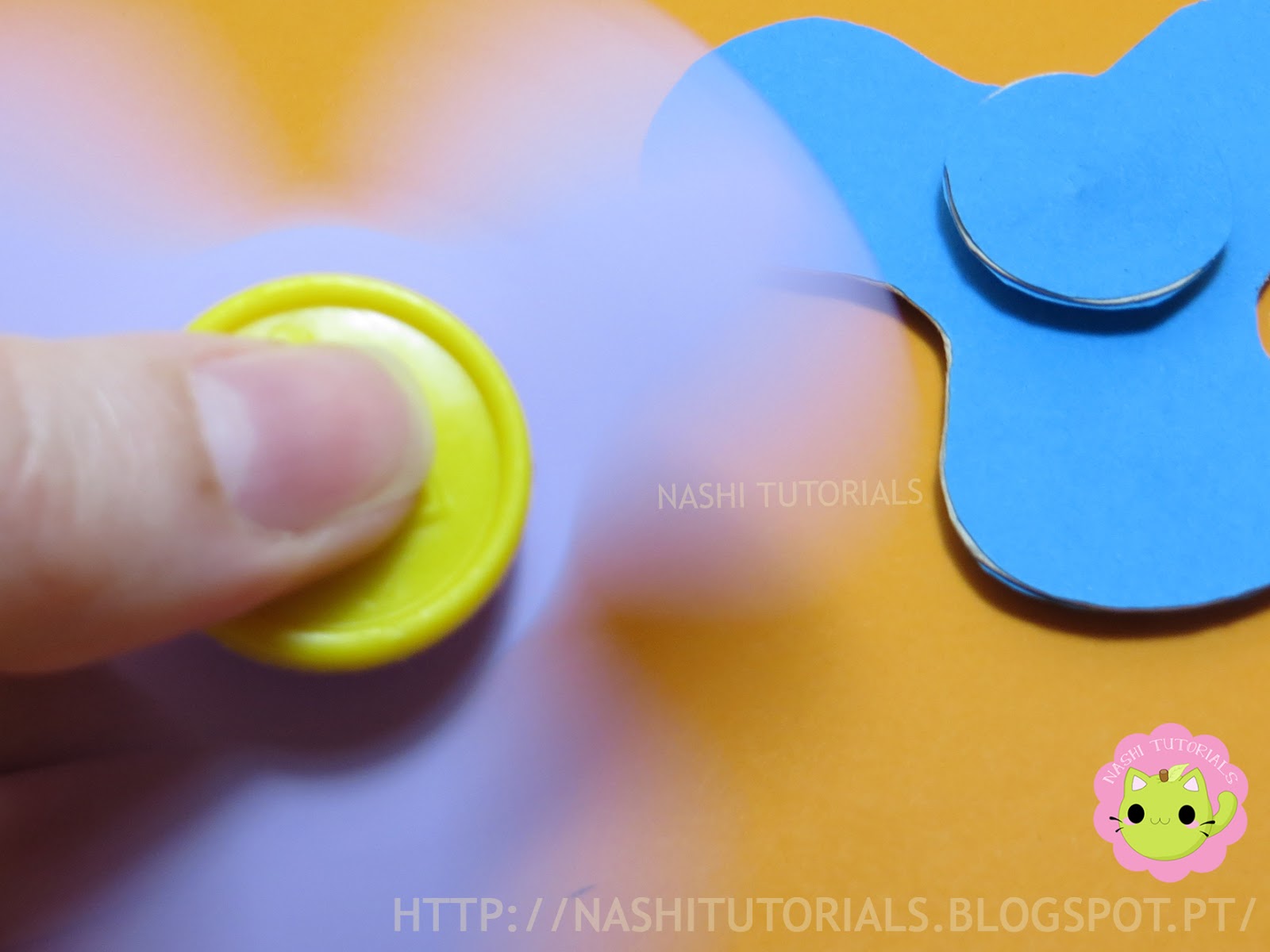 Nashi Tutorials: DIY: Easy Hand Spinner
