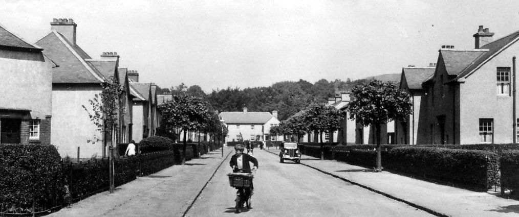Tour Scotland: Old Travel Blog Photograph Strowans Road Silverton ...