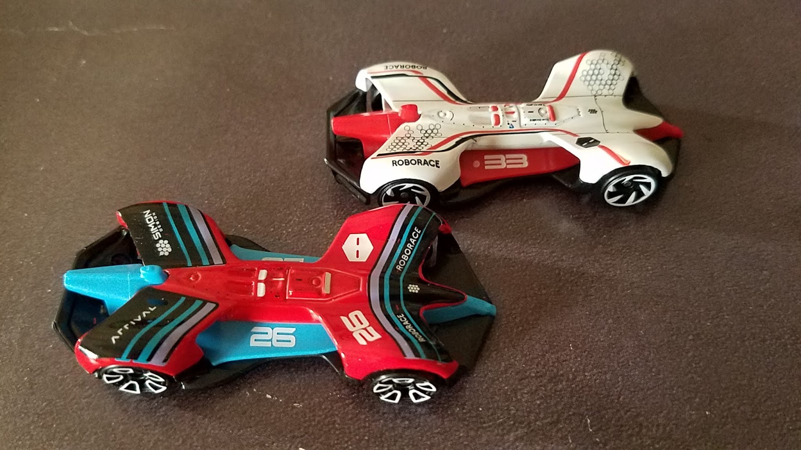 Hot Wheels Casting Reviews: #20-06 Roborace Robocar